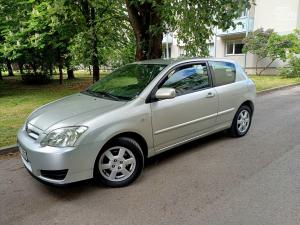Toyota Corolla 2006 in Kaunas, with an engine capacity of 2.00 L and mileage of 301 thousand km for 1850 €, photo 9 on AUTOMOTO.COM.LV