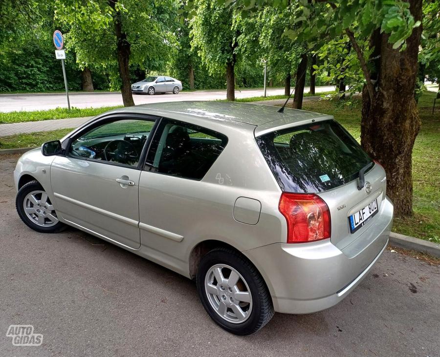 Toyota Corolla 2006 in Kaunas, with an engine capacity of 2.00 L and mileage of 301 thousand km for 1850 €, photo 10 on AUTOMOTO.COM.LV