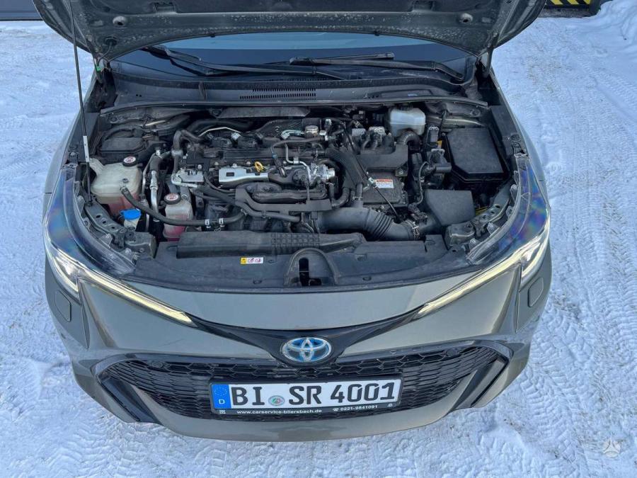 Toyota Corolla 2019 in Vievis, with an engine capacity of 1.99 L and mileage of 243 thousand km for 8350 €, photo 4 on AUTOMOTO.COM.LV