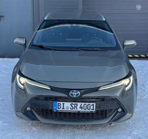 Toyota Corolla 2019 in Vievis, with an engine capacity of 1.99 L and mileage of 243 thousand km for 8350 €, photo 8 on AUTOMOTO.COM.LV