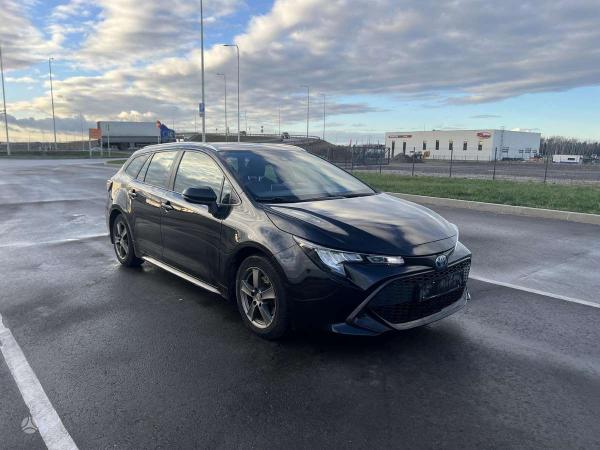 Toyota Corolla 2020 in Kaunas, with an engine capacity of 1.80 L and mileage of 350 thousand km for 10850 €, photo 3 on AUTOMOTO.COM.LV