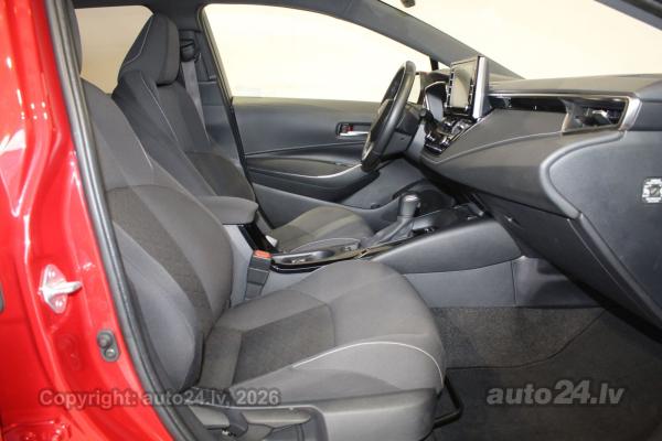 Toyota Corolla 2020 in Tallinn, with an engine capacity of 1.20 L and mileage of 71 thousand km for 17290 €, photo 6 on AUTOMOTO.COM.LV