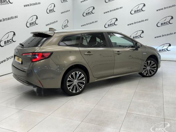 Toyota Corolla 2020 Viļņa vietnē Toyota Corolla 2020 Viļņa, ar dzinēja tilpumu 1.80 L un nobraukumu 110 tūkst. km par 15500 €, foto 3 vietnē AUTOMOTO.COM.LV