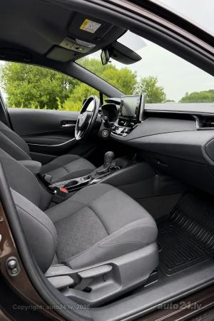Toyota Corolla 2020 in Tallinn, with an engine capacity of 1.20 L and mileage of 160 thousand km for 13999 €, photo 16 on AUTOMOTO.COM.LV