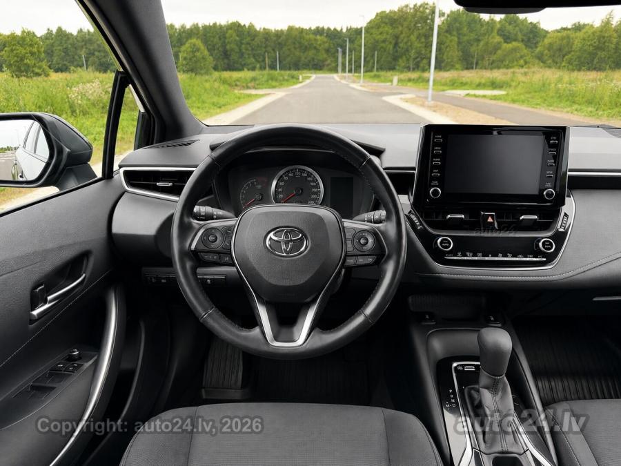 Toyota Corolla 2020 in Tallinn, with an engine capacity of 1.20 L and mileage of 160 thousand km for 13999 €, photo 19 on AUTOMOTO.COM.LV