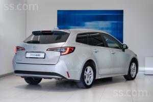 Toyota Corolla 2021 in Riga, with an engine capacity of 1.20 L and mileage of 120 thousand km for 14390 €, photo 3 on AUTOMOTO.COM.LV