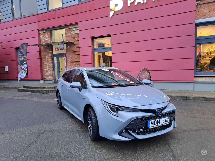 Toyota Corolla 2021 Viļņa, ar dzinēja tilpumu 1.80 L un nobraukumu 132 tūkst. km par 17800 €, foto 1 vietnē AUTOMOTO.COM.LV