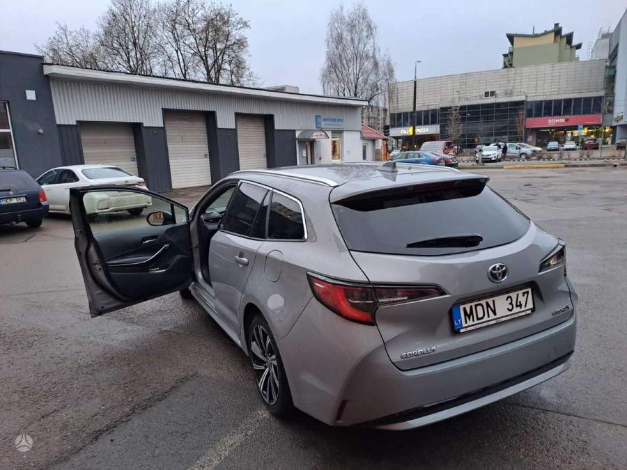Toyota Corolla 2021 Viļņa, ar dzinēja tilpumu 1.80 L un nobraukumu 132 tūkst. km par 17800 €, foto 6 vietnē AUTOMOTO.COM.LV