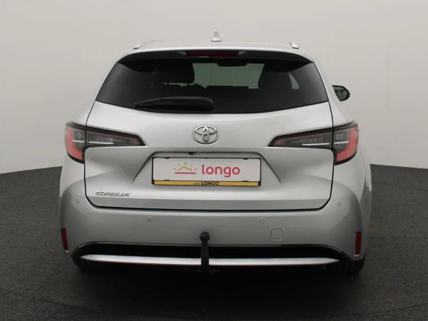 Toyota Corolla 2021 in Vilnius, with an engine capacity of 1.20 L and mileage of 196 thousand km for 12499 €, photo 5 on AUTOMOTO.COM.LV