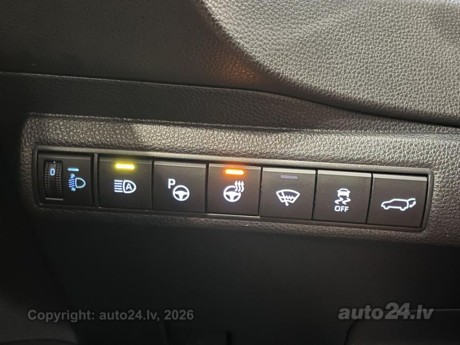 Toyota Corolla 2021 Tallina, ar dzinēja tilpumu 1.80 L un nobraukumu 46 tūkst. km par 21500 €, foto 26 vietnē AUTOMOTO.COM.LV