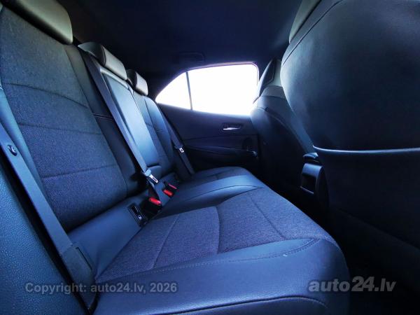 Toyota Corolla 2021 Tallina, ar dzinēja tilpumu 1.80 L un nobraukumu 25 tūkst. km par 23990 €, foto 4 vietnē AUTOMOTO.COM.LV