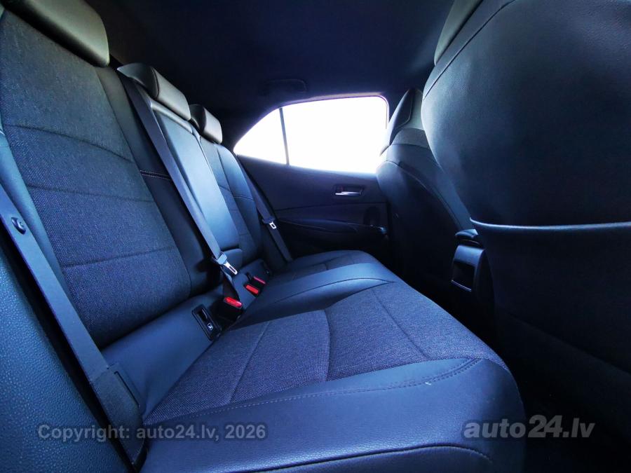 Toyota Corolla 2021 Tallina, ar dzinēja tilpumu 1.80 L un nobraukumu 25 tūkst. km par 23990 €, foto 4 vietnē AUTOMOTO.COM.LV