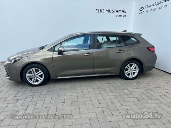 Toyota Corolla 2022 in Tallinn, with an engine capacity of 1.20 L and mileage of 15 thousand km for 20995 €, photo 3 on AUTOMOTO.COM.LV