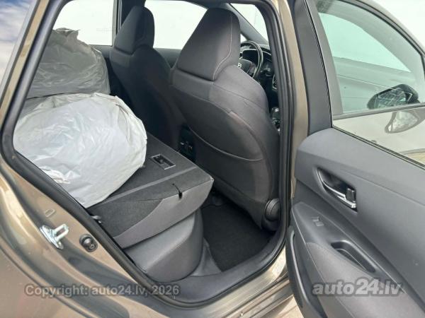 Toyota Corolla 2022 in Tallinn, with an engine capacity of 1.20 L and mileage of 15 thousand km for 20995 €, photo 7 on AUTOMOTO.COM.LV