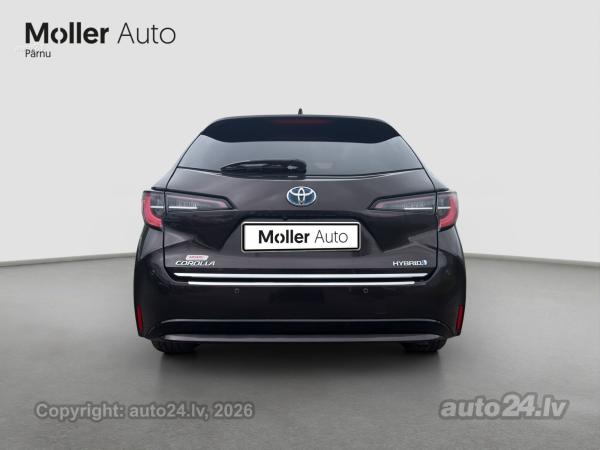 Toyota Corolla 2022 in Parnu, with an engine capacity of 1.80 L and mileage of 80 thousand km for 21900 €, photo 4 on AUTOMOTO.COM.LV