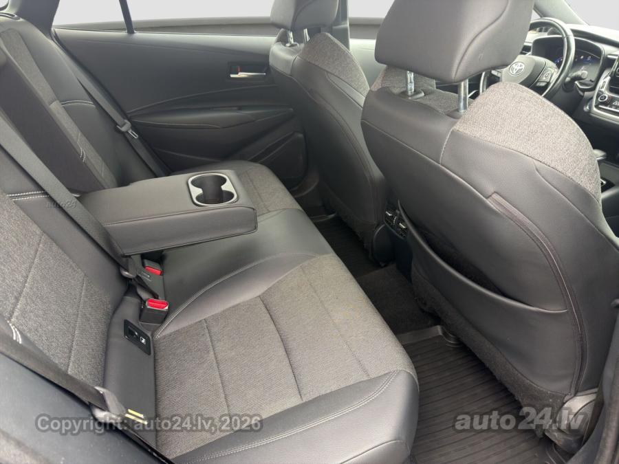 Toyota Corolla 2022 in Parnu, with an engine capacity of 1.80 L and mileage of 80 thousand km for 21900 €, photo 8 on AUTOMOTO.COM.LV