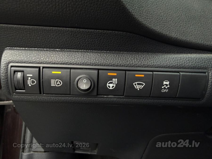 Toyota Corolla 2022 in Parnu, with an engine capacity of 1.80 L and mileage of 80 thousand km for 21900 €, photo 18 on AUTOMOTO.COM.LV