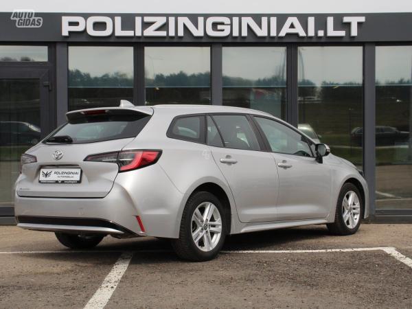 Toyota Corolla 2022 in Vilnius, with an engine capacity of 1.20 L and mileage of 101 thousand km for 15950 €, photo 3 on AUTOMOTO.COM.LV