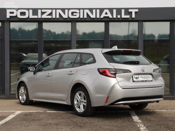 Toyota Corolla 2022 in Vilnius, with an engine capacity of 1.20 L and mileage of 101 thousand km for 15950 €, photo 4 on AUTOMOTO.COM.LV