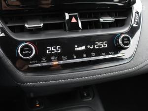 Toyota Corolla 2022 in Vilnius, with an engine capacity of 1.20 L and mileage of 101 thousand km for 15950 €, photo 12 on AUTOMOTO.COM.LV