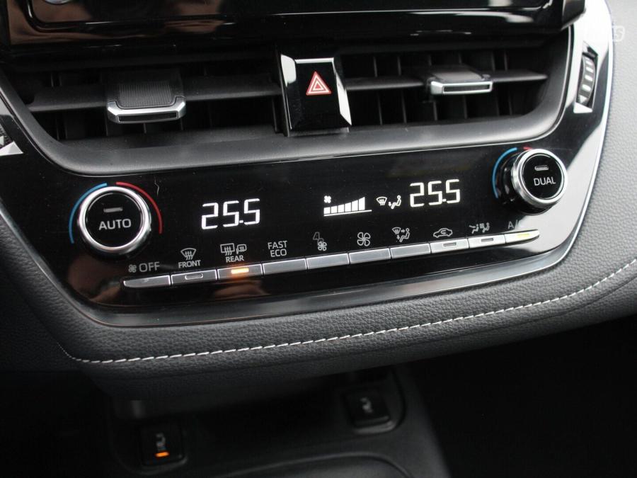 Toyota Corolla 2022 in Vilnius, with an engine capacity of 1.20 L and mileage of 101 thousand km for 15950 €, photo 12 on AUTOMOTO.COM.LV