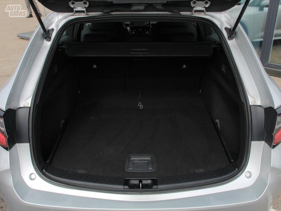 Toyota Corolla 2022 in Vilnius, with an engine capacity of 1.20 L and mileage of 101 thousand km for 15950 €, photo 18 on AUTOMOTO.COM.LV