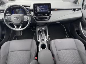 Toyota Corolla 2022 in Vilnius, with an engine capacity of 1.20 L and mileage of 101 thousand km for 15950 €, photo 4 on AUTOMOTO.COM.LV