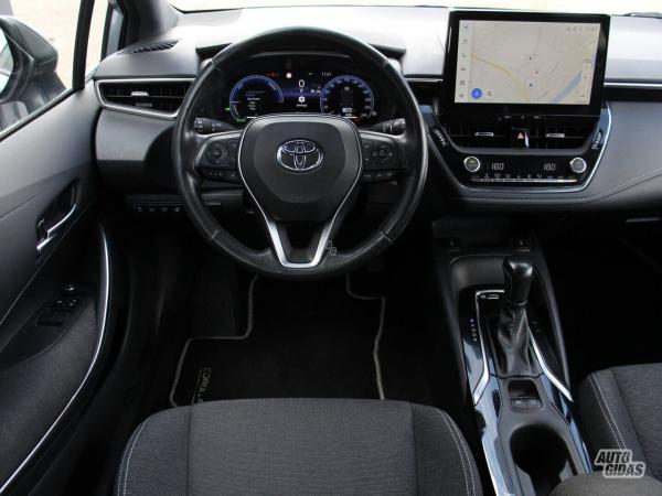 Toyota Corolla 2023 in Vilnius, with an engine capacity of 1.80 L and mileage of 100 thousand km for 20000 €, photo 6 on AUTOMOTO.COM.LV