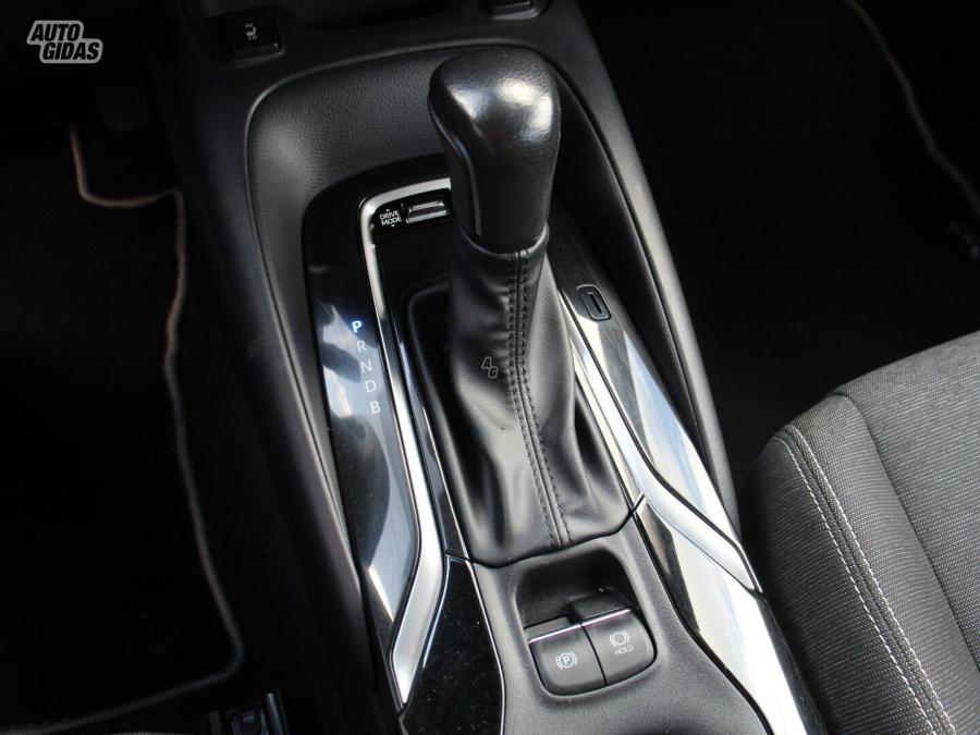 Toyota Corolla 2023 in Vilnius, with an engine capacity of 1.80 L and mileage of 100 thousand km for 20000 €, photo 13 on AUTOMOTO.COM.LV