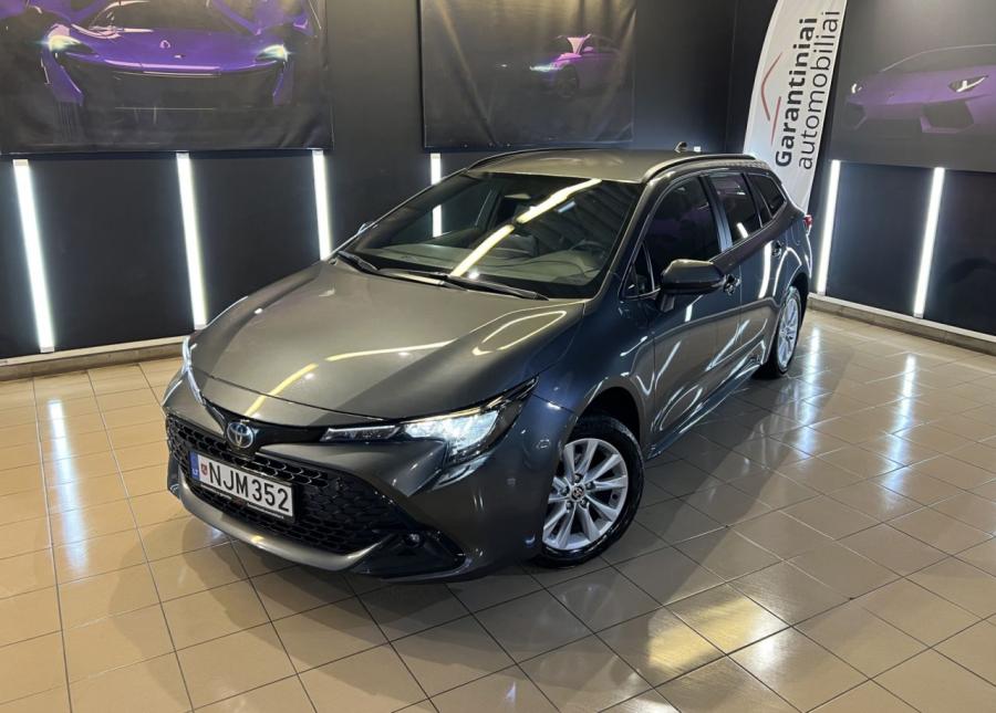 Toyota Corolla 2025 in Vilnius, with an engine capacity of 1.80 L and mileage of 38 thousand km for 23950 €, photo 1 on AUTOMOTO.COM.LV
