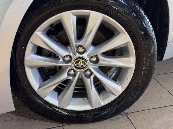 Toyota Corolla 2025 Viļņa, ar dzinēja tilpumu 1.80 L un nobraukumu 42 tūkst. km par 22500 €, foto 5 vietnē AUTOMOTO.COM.LV
