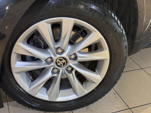 Toyota Corolla 2025 in Vilnius, with an engine capacity of 1.80 L and mileage of 68 thousand km for 21950 €, photo 5 on AUTOMOTO.COM.LV