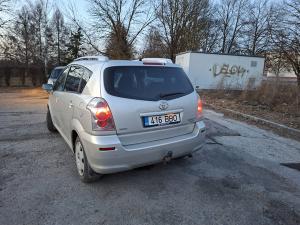Beige Toyota Corolla Verso 2005 in Rakvere, with an engine capacity of 0.00 L and mileage of 326 thousand km for 2000 €, photo 9 on AUTOMOTO.COM.LV