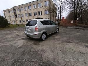 Smilšu krāsa Toyota Corolla Verso 2007 Tallina, ar dzinēja tilpumu 2.20 L un nobraukumu 338 tūkst. km par 999 €, foto 3 vietnē AUTOMOTO.COM.LV