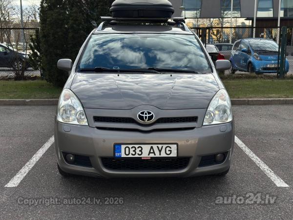 Smilšu krāsa Toyota Corolla Verso 2007 Tallina, ar dzinēja tilpumu 1.80 L un nobraukumu 212 tūkst. km par 3499 €, foto 3 vietnē AUTOMOTO.COM.LV