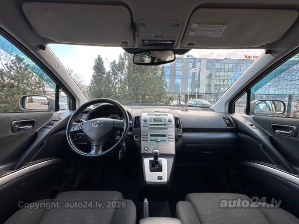 Smilšu krāsa Toyota Corolla Verso 2007 Tallina, ar dzinēja tilpumu 1.80 L un nobraukumu 212 tūkst. km par 3499 €, foto 9 vietnē AUTOMOTO.COM.LV