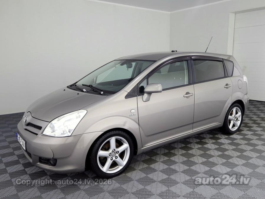Smilšu krāsa Toyota Corolla Verso 2007 Tallina, ar dzinēja tilpumu 2.20 L un nobraukumu 318 tūkst. km par 499 €, foto 3 vietnē AUTOMOTO.COM.LV