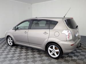 Smilšu krāsa Toyota Corolla Verso 2007 Tallina, ar dzinēja tilpumu 2.20 L un nobraukumu 318 tūkst. km par 499 €, foto 5 vietnē AUTOMOTO.COM.LV