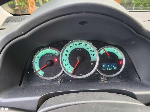 Black Toyota Corolla Verso 2006 in Vilnius, with an engine capacity of 2.23 L and mileage of 522 thousand km for 2000 €, photo 10 on AUTOMOTO.COM.LV