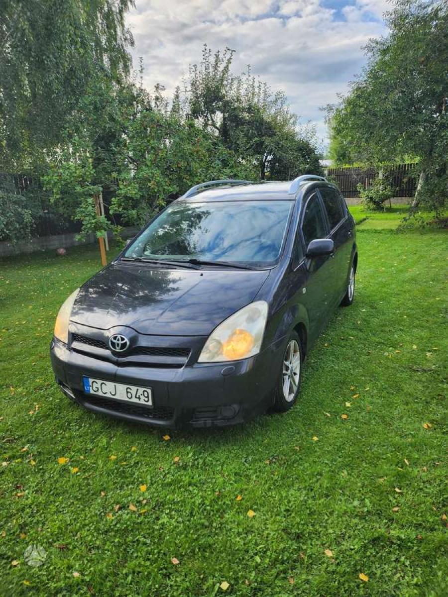 Melns Toyota Corolla Verso 2006 Viļņa, ar dzinēja tilpumu 2.23 L un nobraukumu 522 tūkst. km par 2000 €, foto 12 vietnē AUTOMOTO.COM.LV