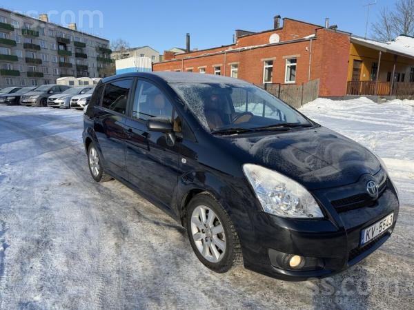 Black Toyota Corolla Verso 2007 in Ventspils, with an engine capacity of 2.20 L and mileage of 308 thousand km for 3100 €, photo 3 on AUTOMOTO.COM.LV