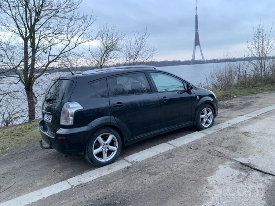Melns Toyota Corolla Verso 2007 Rīga, ar dzinēja tilpumu 2.20 L un nobraukumu 345 tūkst. km par 1490 €, foto 8 vietnē AUTOMOTO.COM.LV