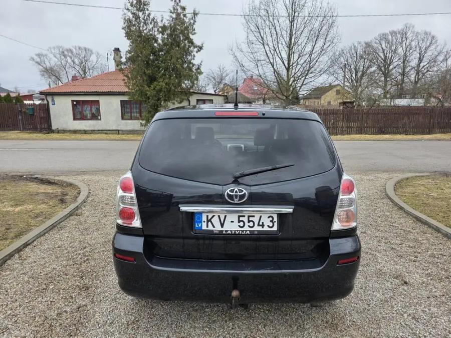 Melns Toyota Corolla Verso 2007 Ventspils, ar dzinēja tilpumu 2.20 L un nobraukumu 308 tūkst. km par 2350 €, foto 8 vietnē AUTOMOTO.COM.LV