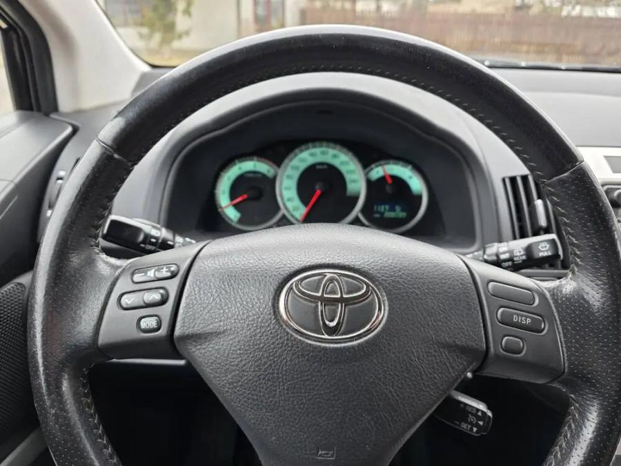Melns Toyota Corolla Verso 2007 Ventspils, ar dzinēja tilpumu 2.20 L un nobraukumu 308 tūkst. km par 2350 €, foto 12 vietnē AUTOMOTO.COM.LV