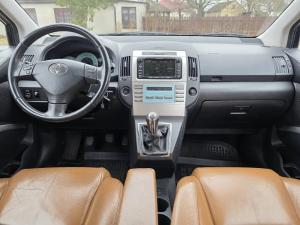 Melns Toyota Corolla Verso 2007 Ventspils, ar dzinēja tilpumu 2.20 L un nobraukumu 308 tūkst. km par 2350 €, foto 14 vietnē AUTOMOTO.COM.LV