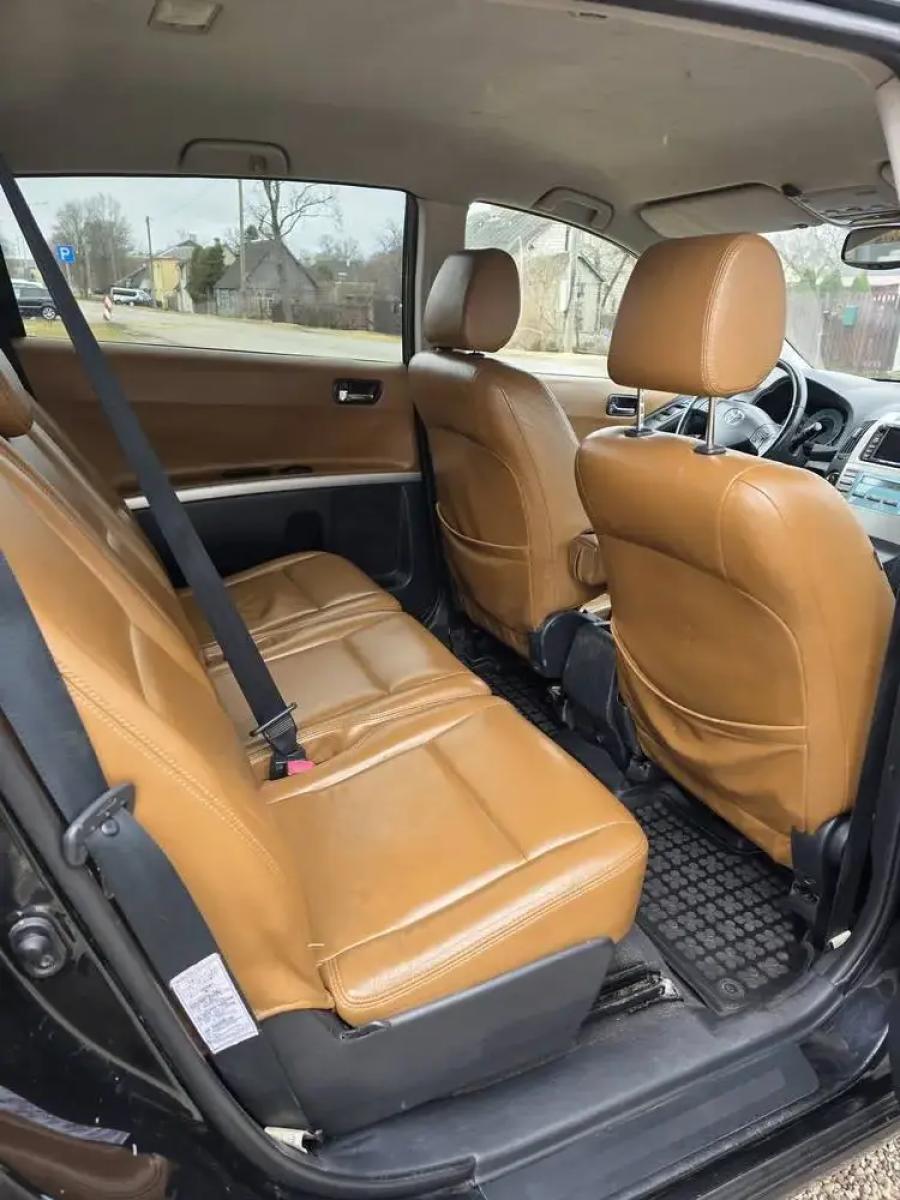 Melns Toyota Corolla Verso 2007 Ventspils, ar dzinēja tilpumu 2.20 L un nobraukumu 308 tūkst. km par 2350 €, foto 19 vietnē AUTOMOTO.COM.LV