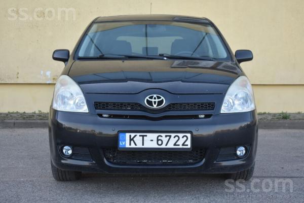 Тойота Королла Версо 2007 в Талси на AUTOMOTO.COM.LV Черный Тойота Королла Версо 2007 в Талси, объемом двигателя 2.20 л и пробегом 260 тыс. км за 1900 €, фото 4 на AUTOMOTO.COM.LV