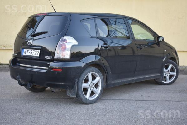 Тойота Королла Версо 2007 в Талси на AUTOMOTO.COM.LV Черный Тойота Королла Версо 2007 в Талси, объемом двигателя 2.20 л и пробегом 260 тыс. км за 1900 €, фото 6 на AUTOMOTO.COM.LV