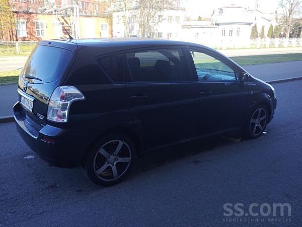 Melns Toyota Corolla Verso 2008 Rīga, ar dzinēja tilpumu 2.20 L un nobraukumu 0 tūkst. km par 2300 €, foto 6 vietnē AUTOMOTO.COM.LV