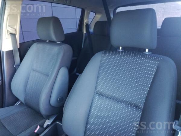 Melns Toyota Corolla Verso 2008 Rīga, ar dzinēja tilpumu 2.20 L un nobraukumu 0 tūkst. km par 2300 €, foto 10 vietnē AUTOMOTO.COM.LV